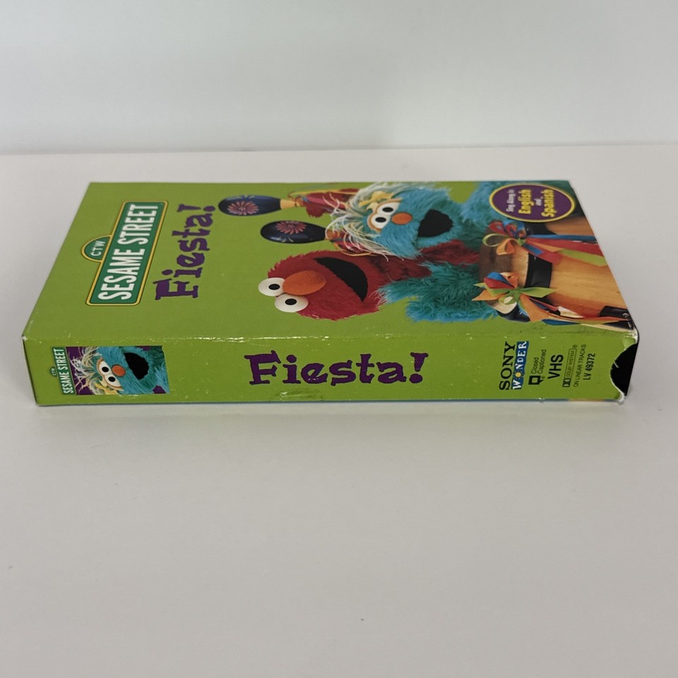 Sesame Street Fiesta! (VHS, 1997) English / Spanish Sing Along - Tested ...