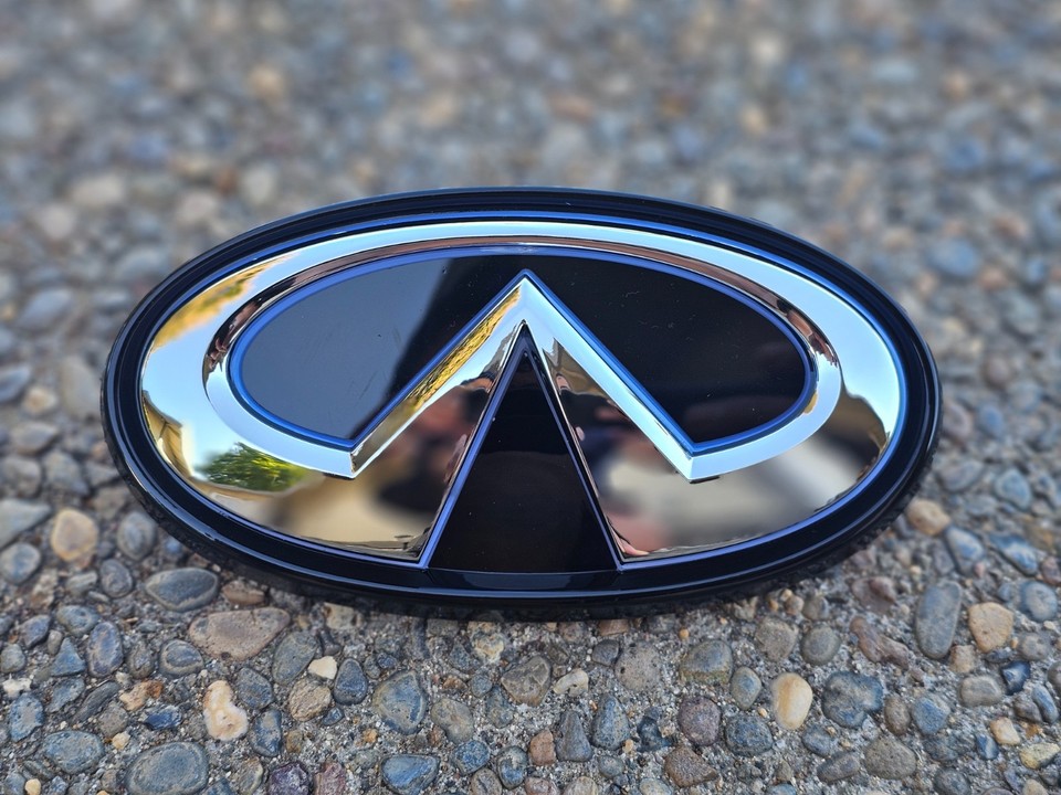 FOR 2014-2017 INFINITI Q50 White LED BADGE GRILL EMBLEM Chrome. | eBay