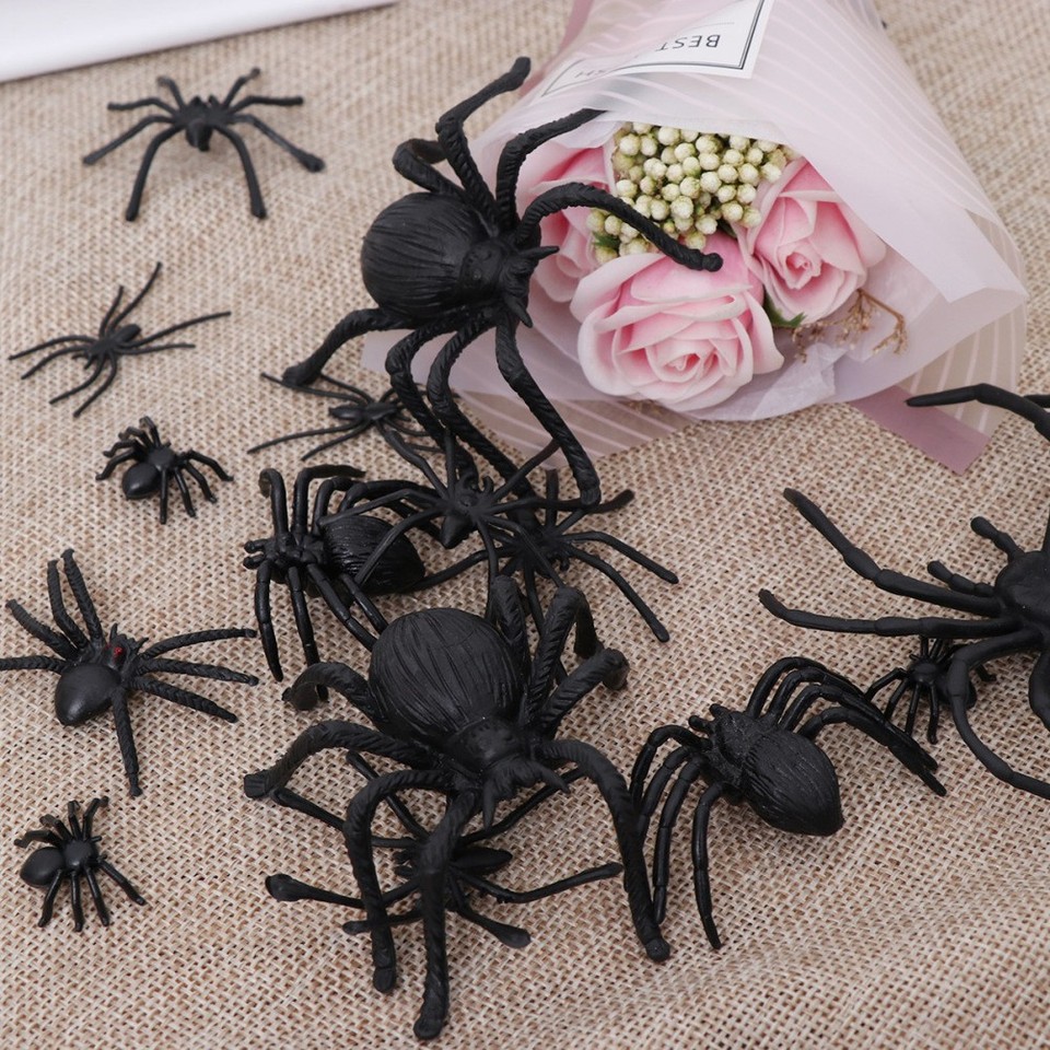 16 Pcs Simulation Plastic Spider Plastic Spiders Halloween Creepy ...