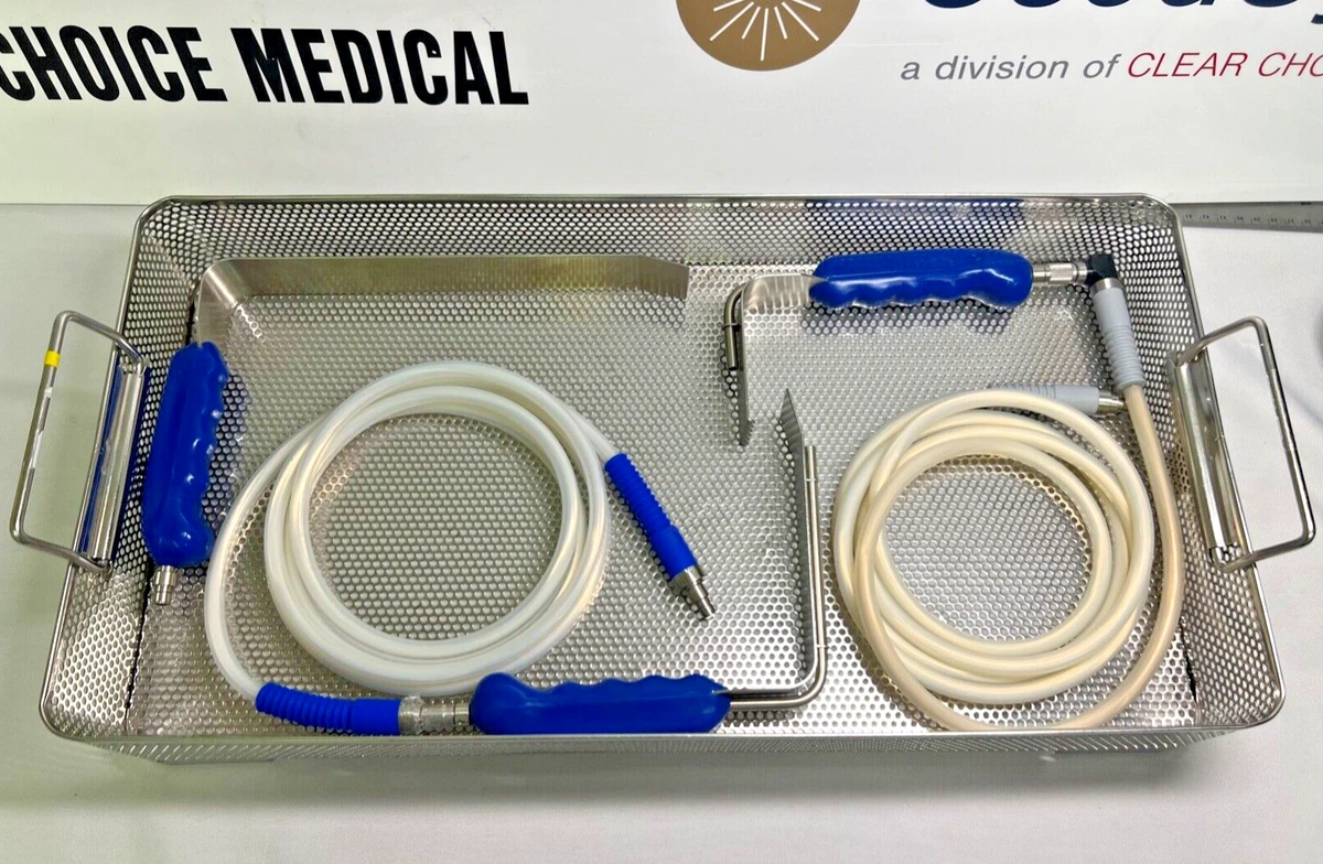 Lighted Retractors Manufacturers | Shelly Lighting