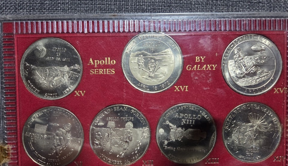 Apollo Series by Galaxy- 11 Medallions in Plastic Case - Apollo VII ...