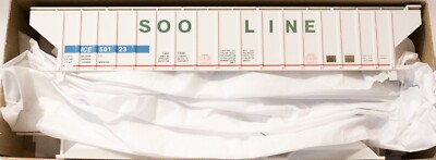 Accurail #81571 (Rd#50123) Pullman-Standard 4750 3-Bay Covered Hopper ...