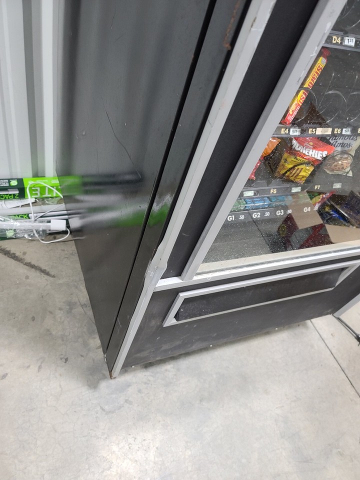 USI 3014A Snack Vending Machine NO SHIPPING LOCAL PICKUP FREE | eBay