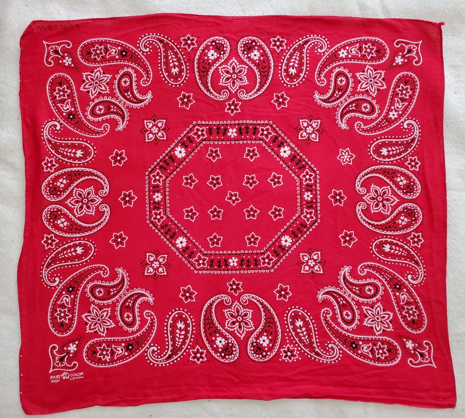 Vintage Red Bandana Octagon Paisley Elephant Trunk Up 100% Cotton 22.5 ...
