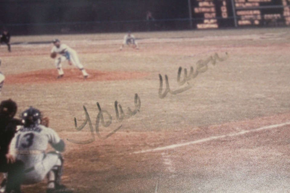 Hank Aaron Framed Signed 16 x 20" Home Run 715 Photo - Autograph w ...