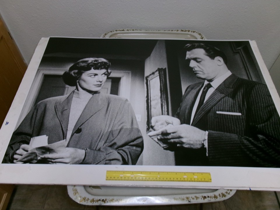 Perry Mason Classic TV Show Poster Print Scene--Barbara Hale/Raymond ...