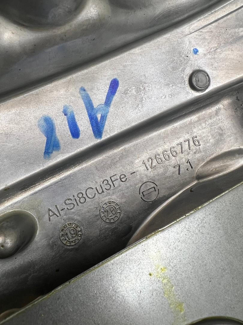 Right Valve Cover 12688702 From 2020 Chevrolet Traverse 3.6 12666776 | eBay