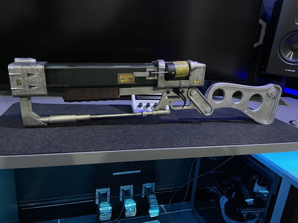 Laser Rifle replica Fallout 4 Scala 1/1 . fucile laser PEZZO UNICO | eBay