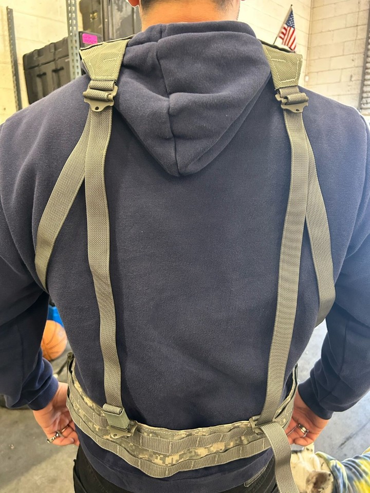 New USGI MOLLE II FIGHTING LOAD CARRIER FLC TACTICAL VEST UCP/ACU Camo ...