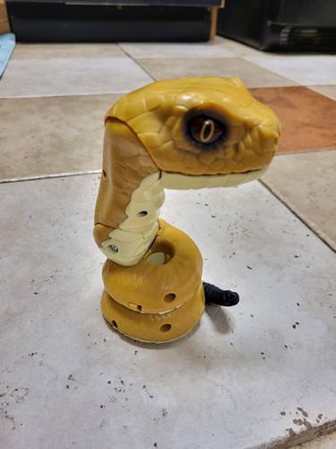 Untamed Snake By WOW WEE Interactive Rattle Snake Toy Sounds Light Up ...