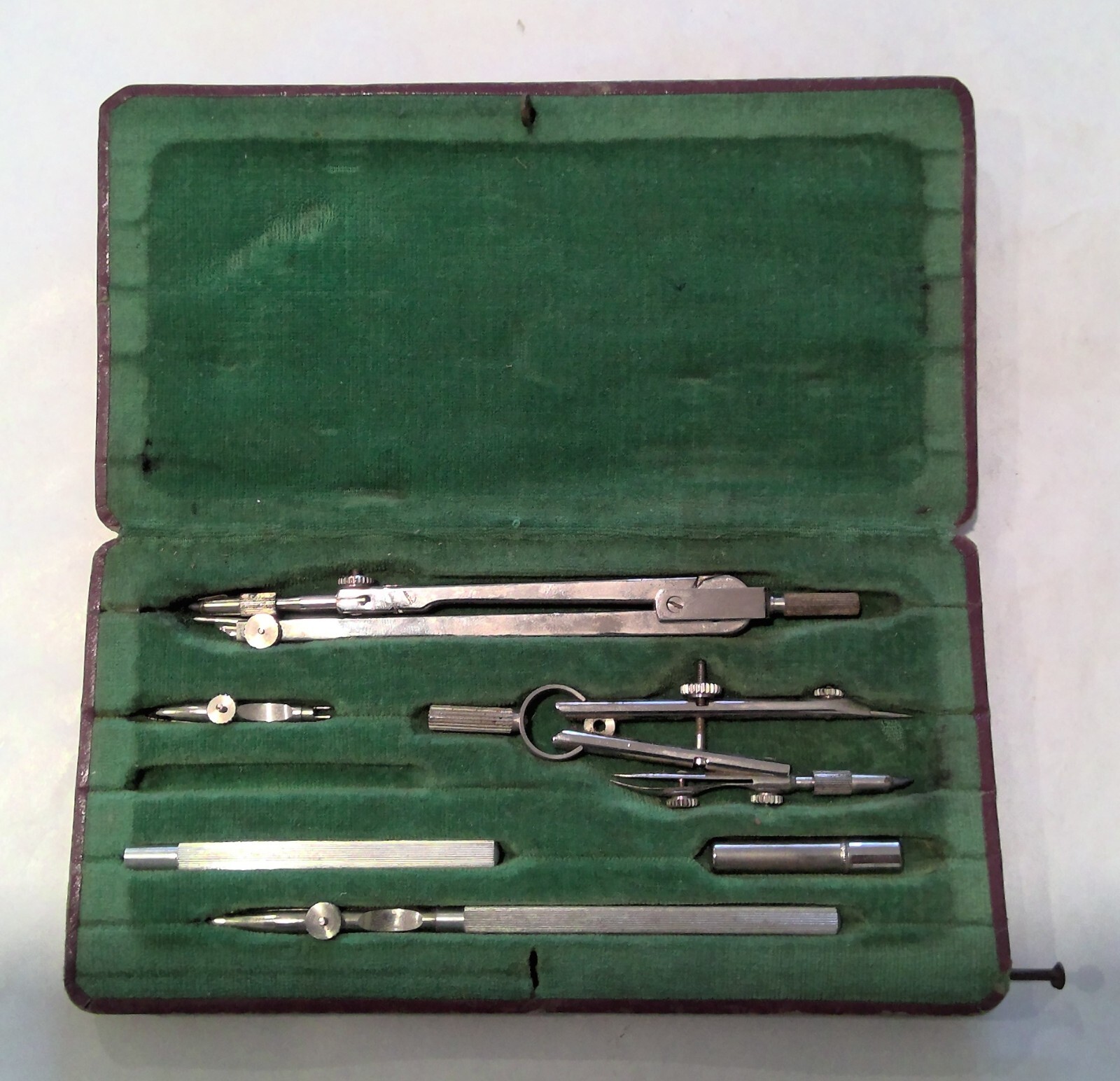 ANCIENNE BOITE DE COMPAS 152.2 g | eBay