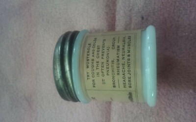 Vintage-MUSTEROLE-Salve-Rub-Ointment-Medicine-White-Milk Glass-Jar ...