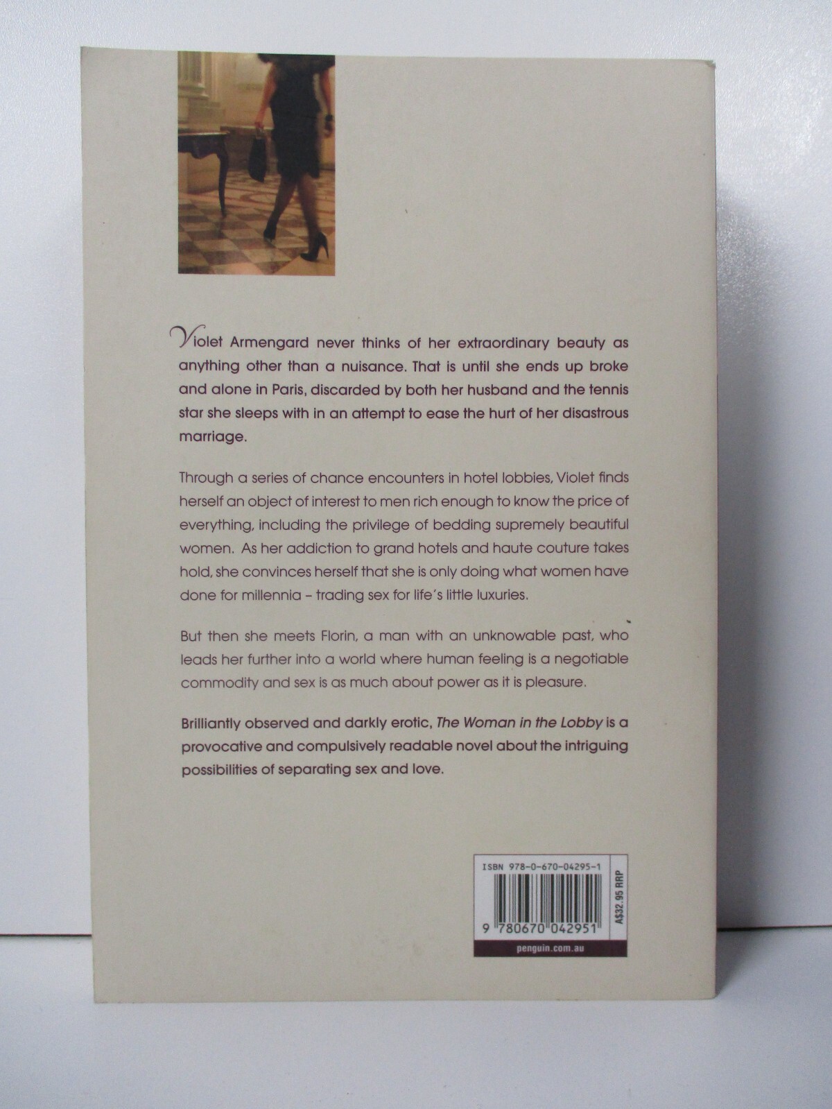 The Woman in the Lobby by Lee Tulloch (Paperback, 2008) 9780670042951 ...