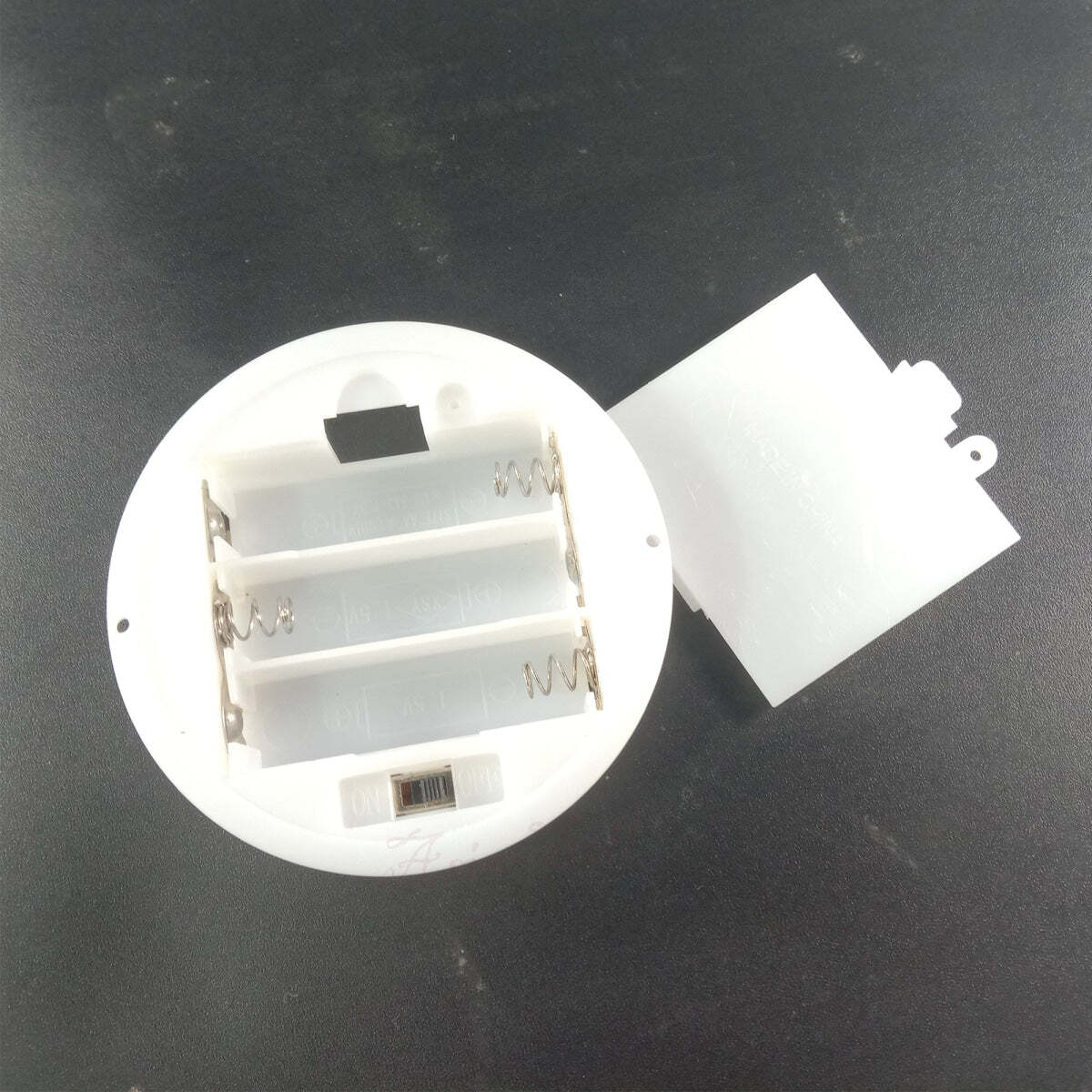 3xAA White Round Battery Holder Panel Mount Case with Tabs Switch Lid ...