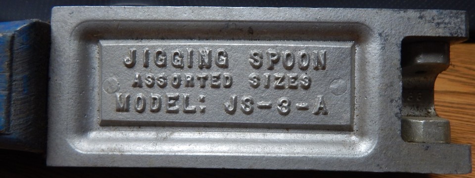 DO-IT JS-3-A JIGGING SPOON SINKER MOLD FISHING MAKES 5/8,1 1/8 & 1 3/8 ...
