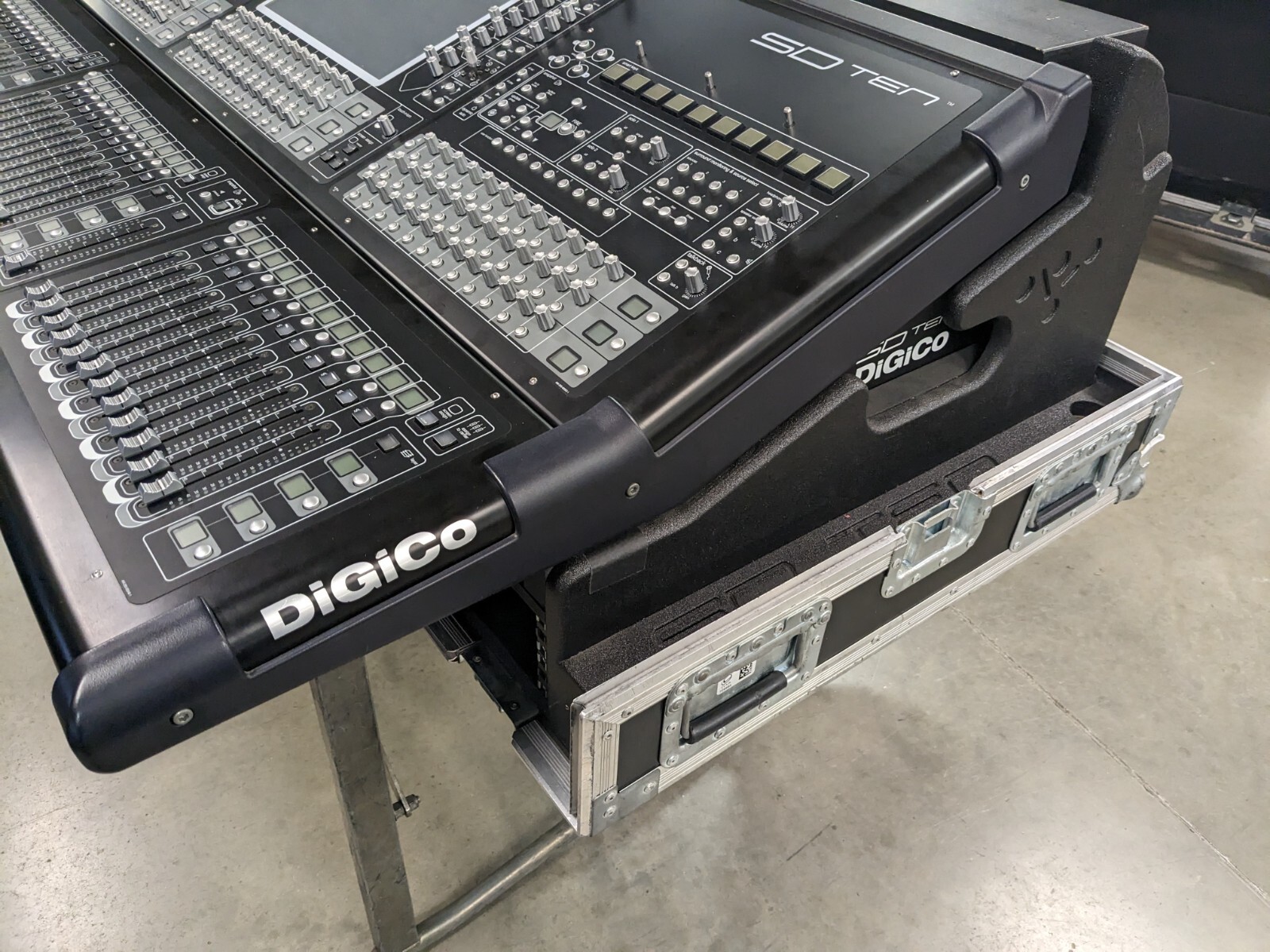 DiGiCo SD10 Console Package with Fiber | eBay