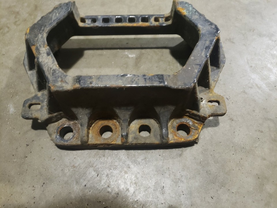 Detroit Diesel DD15 Engine Support Bracket Mount | eBay