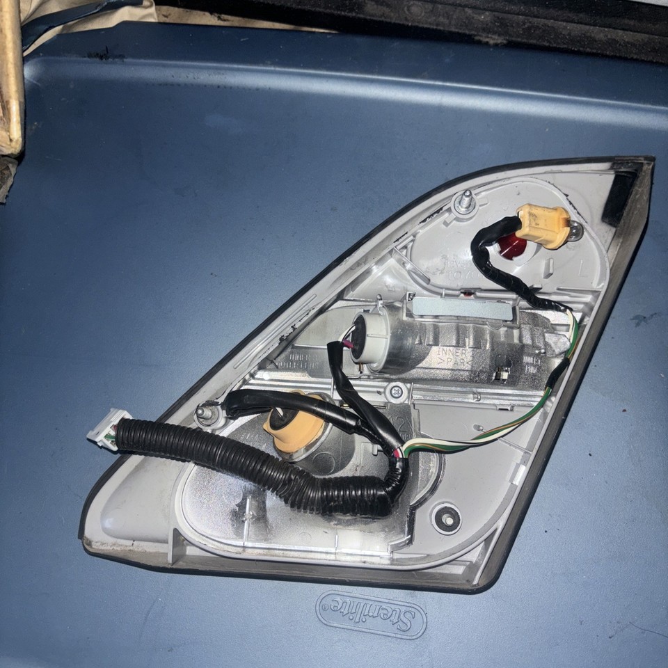 01-03 Lexus LS430 DRIVER LEFT Side Inner Light Assembly Stanley LH 0808 ...