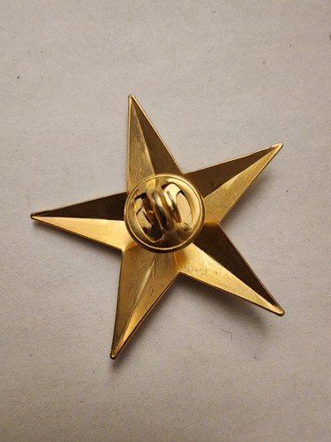 Gold Tone 2 inch Star Insignia Pin or Brooch | eBay
