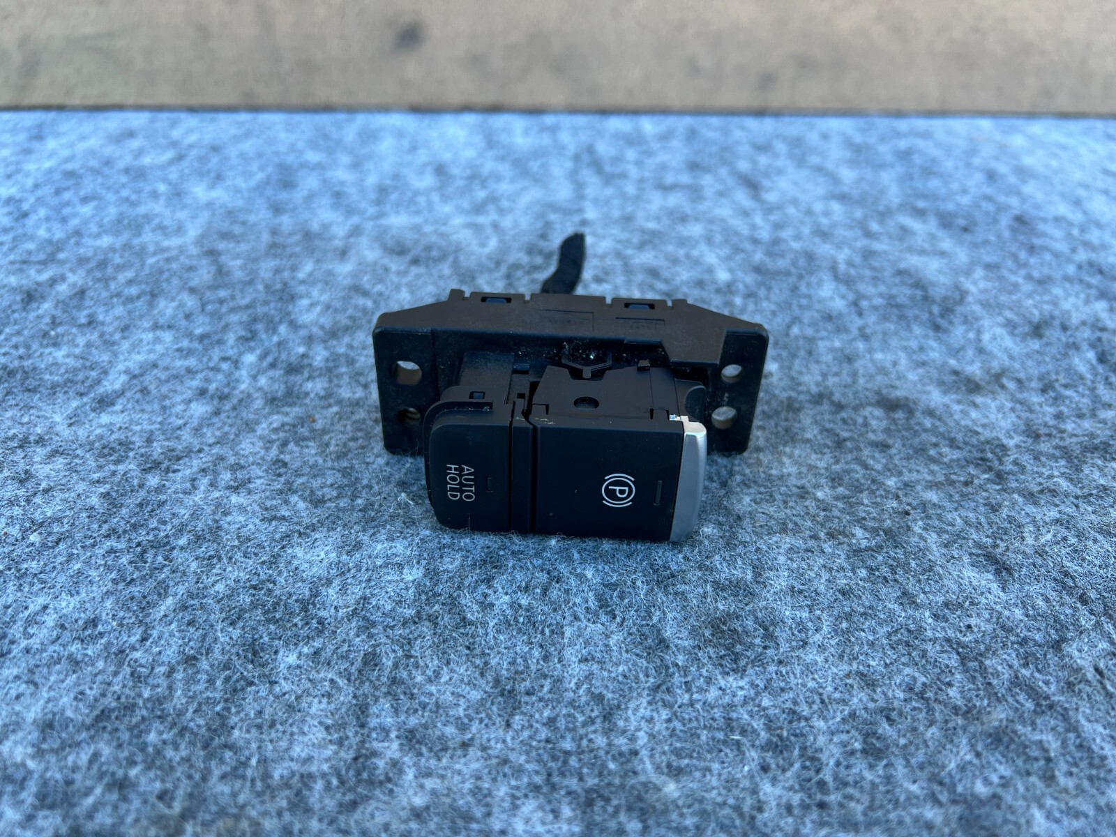 INFINITI QX50 QX55 2019-2024 OEM ELECTRIC EMERGENCY BRAKE SWITCH ...