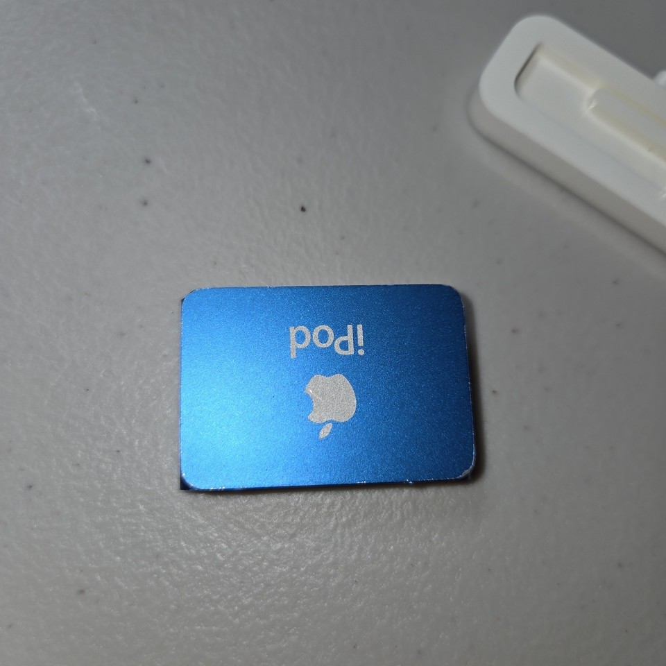 Apple iPod Shuffle 2nd Generation Blue Model A1204 1GB | eBay