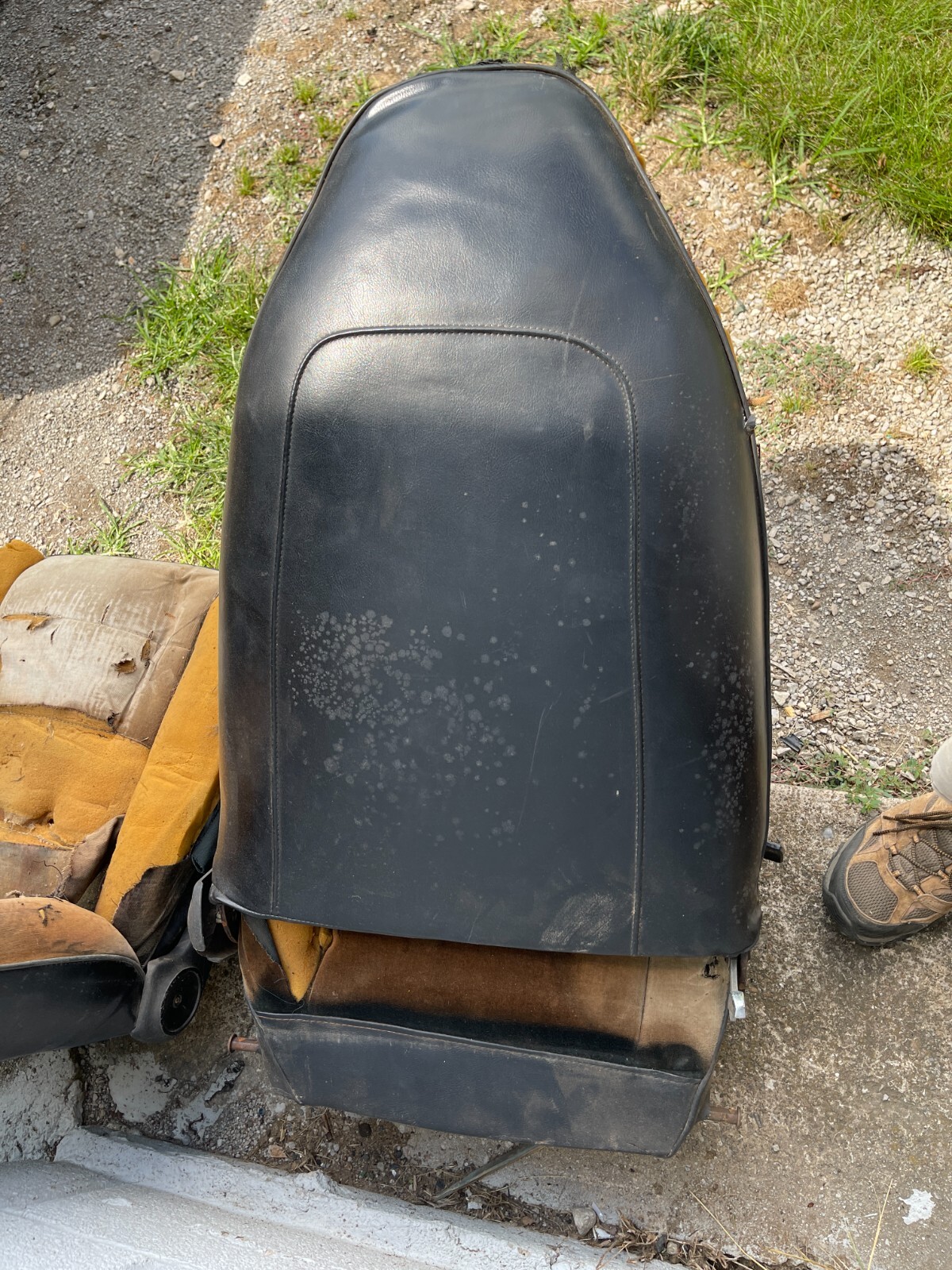 1973 CHALLENGER CUDA BUCKET SEAT SET E-BODY B-BODY A-BODY + TRACKS 17 ...