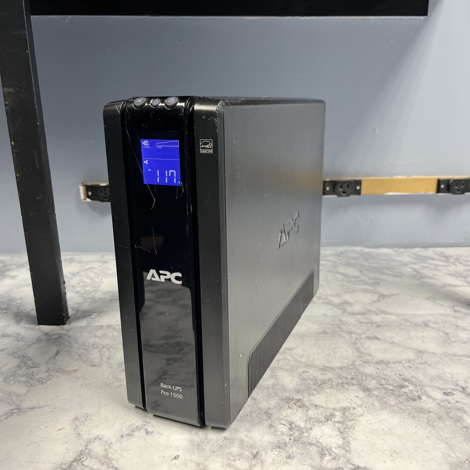 APC Back UPS Pro 1500 Battery Backup Surge Protector 1500VA 120V - No ...