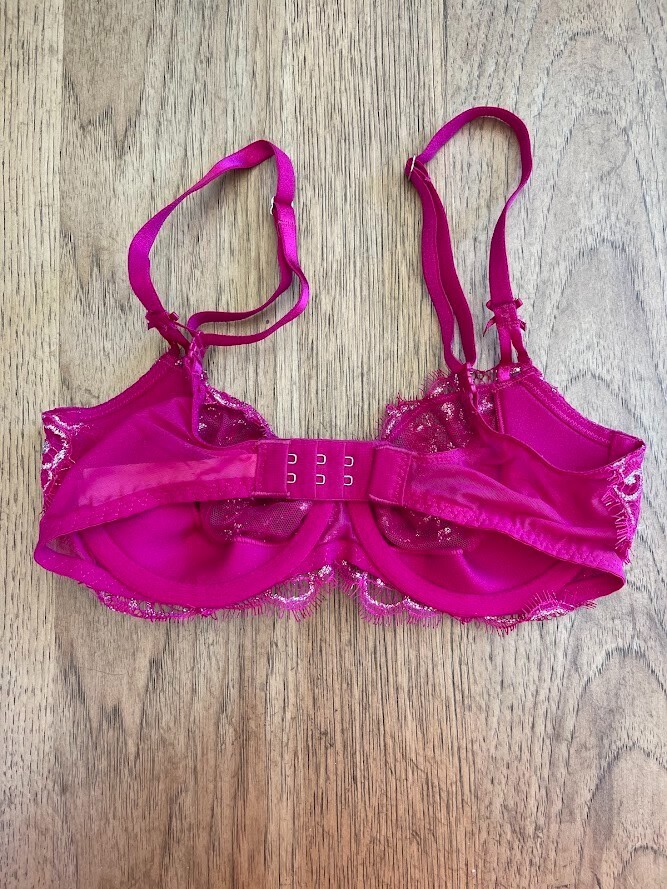 Victoria's Secret Fuschia Foil 32D Dream Angels Push Up Without Padding ...