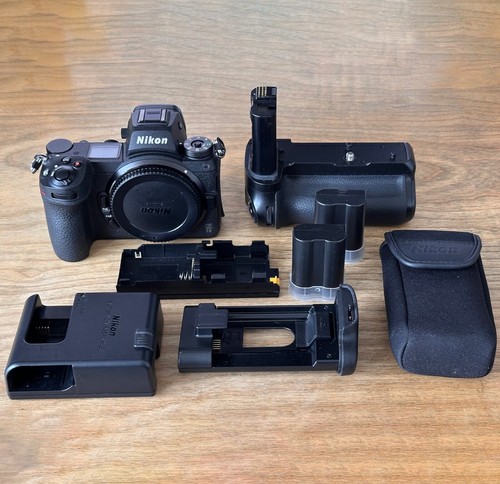 Nikon Z 7II Mirrorless Camera 45.7MP Z7II Z7 II w/ MB-N11 Battery Pack ...