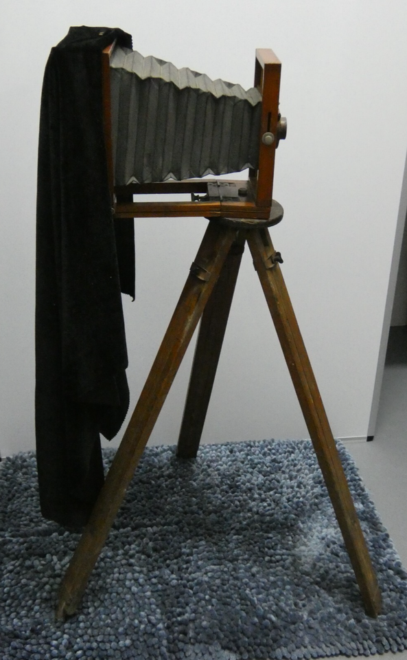 1890's Antique CYKO R.O. & C. Co. Wooden Plate Camera & Tripod & Plates ...