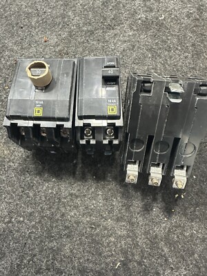 Square D - 3 Pole - 30 Amp - 240V - 10kA - Circuit Breaker - DP-4075 ...