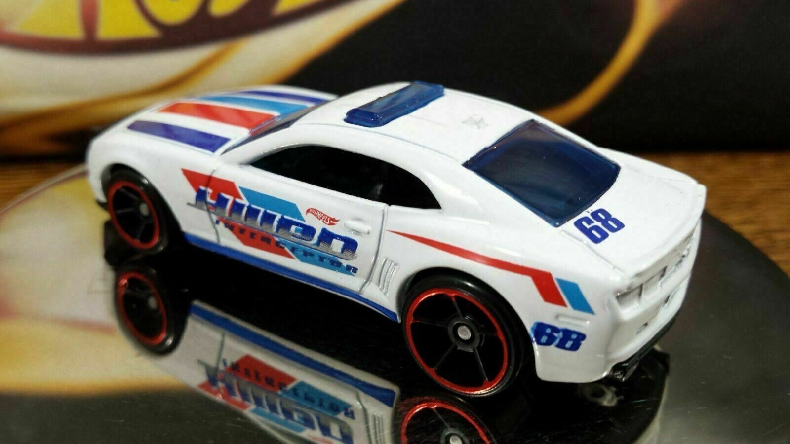 Hot Wheels '10 Camaro SS (HWPD Interceptor) HW Rescue Unit 68 White ...