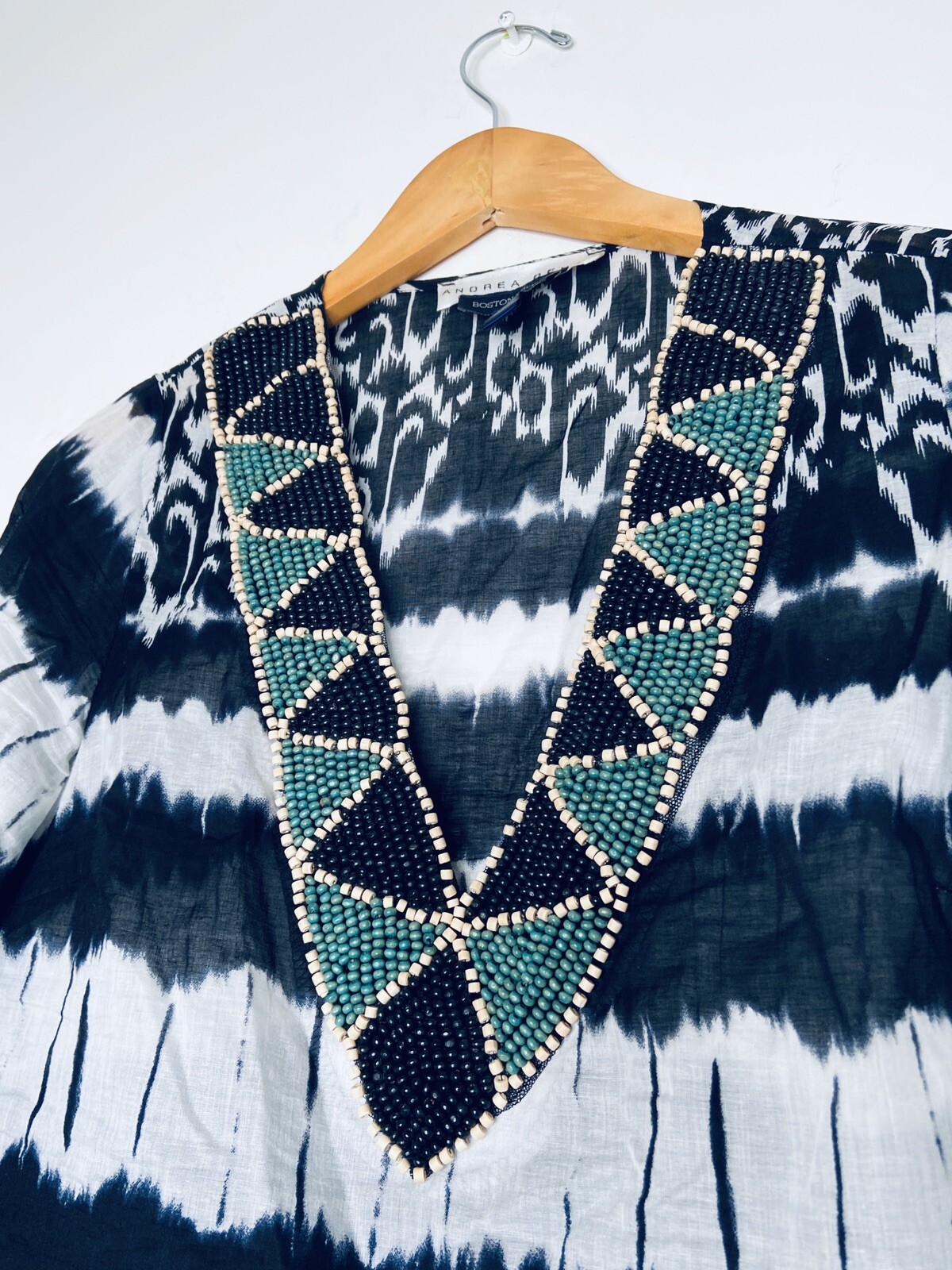 Boston Proper Andrea Behar Light Cotton Black An White Beaded Tunic Top ...