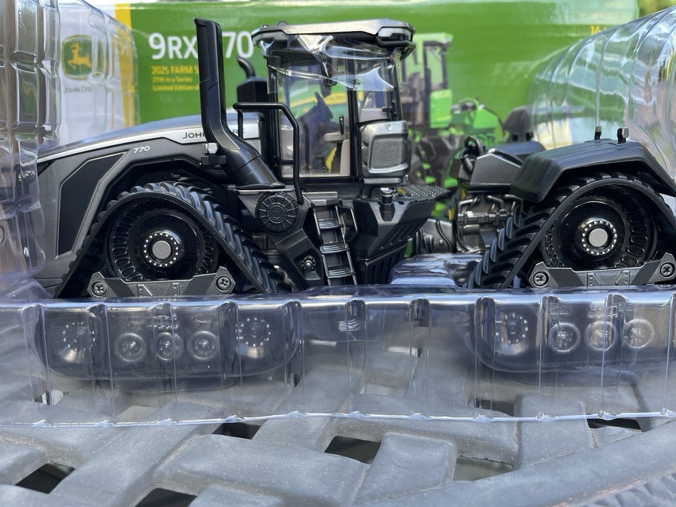 New Ertl CHASE 1/32 2025 John Deere Farm Show 9RX 770 4-Track Tractor ...