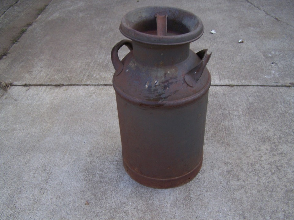 VTG 10 Gallon SOLAR Milk Can Co Steel Milk Can with Lid old vintage ...