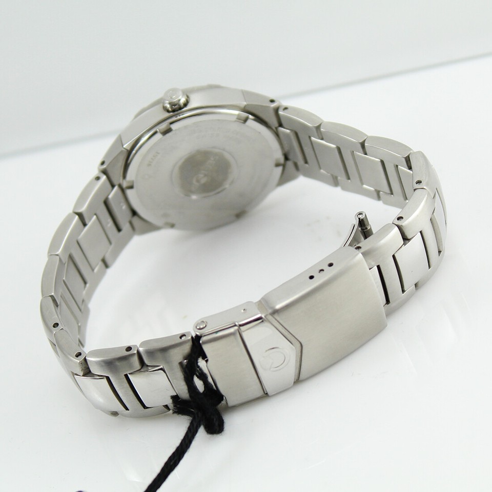 Sector Women's Watch Steel Dial Gray Water Resistant 200 Atm | eBay ...