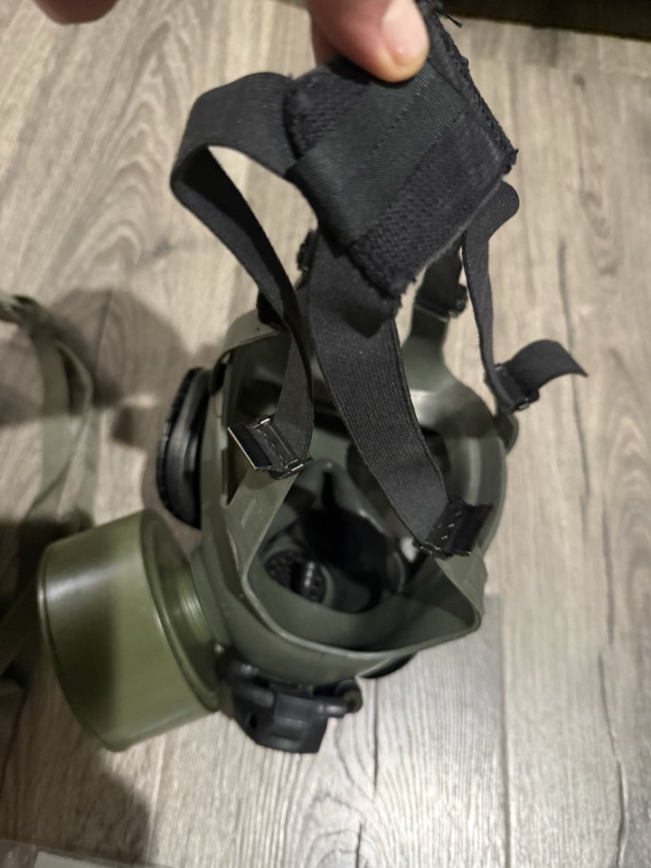 US Military M40 Gas Mask Excellent Condition SMALL With Case Pouch USGI ...