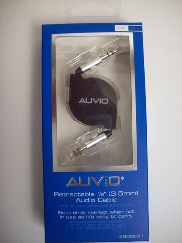 LOT OF TWO RETRACTABLE BLACK AUDIO CABLES 3.5MM AUVIO 3 FEET BRAND NEW ...