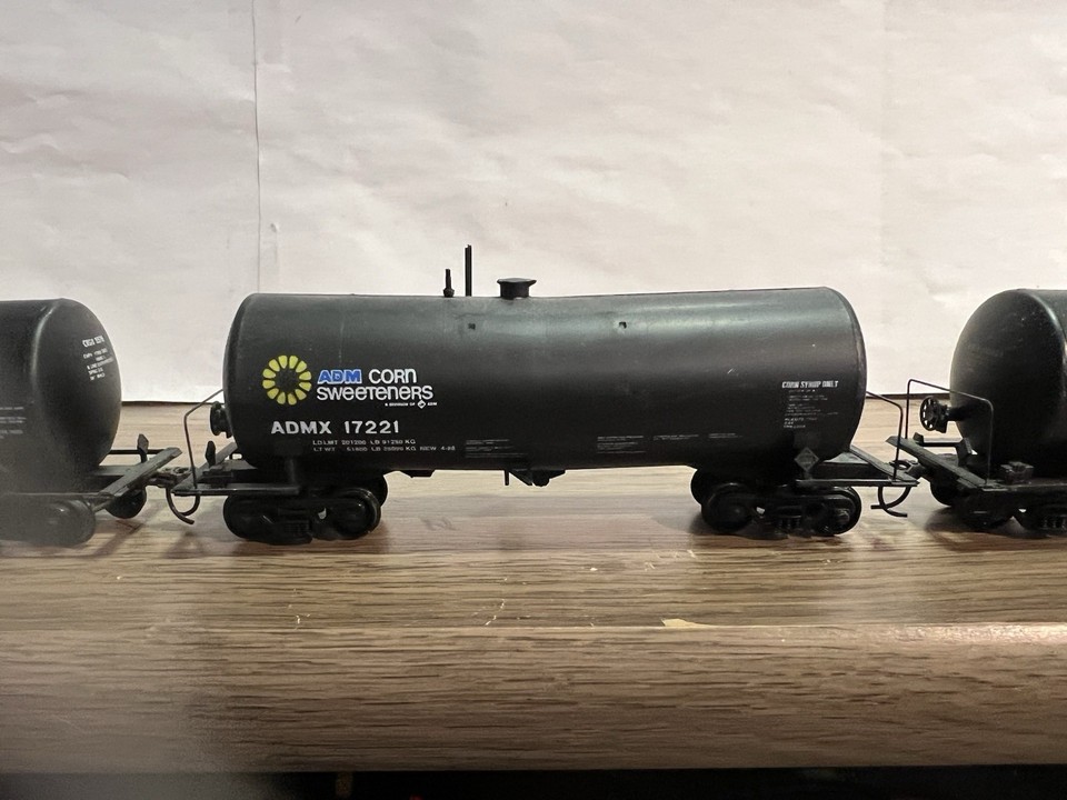 3 HO Scale Walthers Tank cars, for parts or repair | eBay