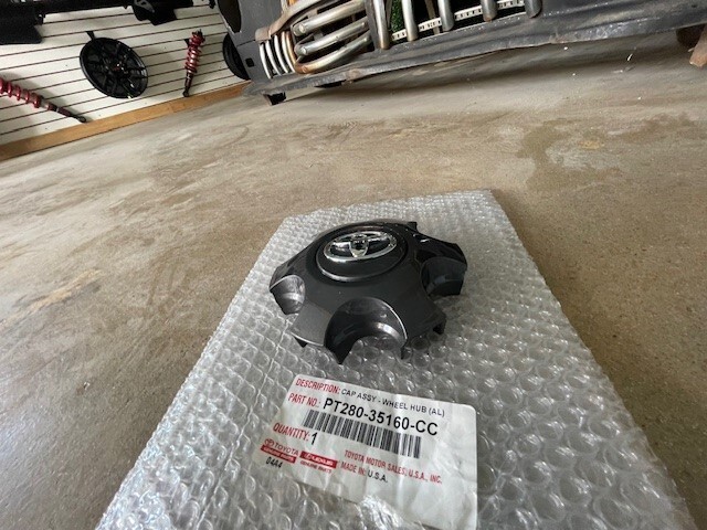 16-19 Toyota Tacoma OEM Center Cap 42603 YY290 (NEW) Charcol PT280 ...