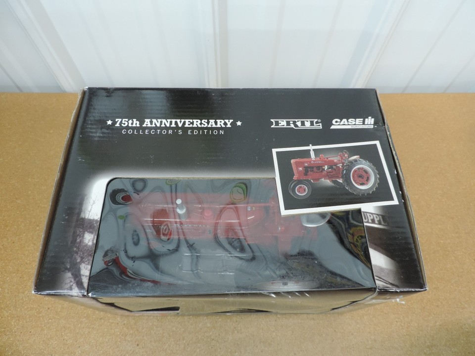 1938 Farmall M tractor ERTL 1/16 75th Tractor Supply IH box farm toy ...