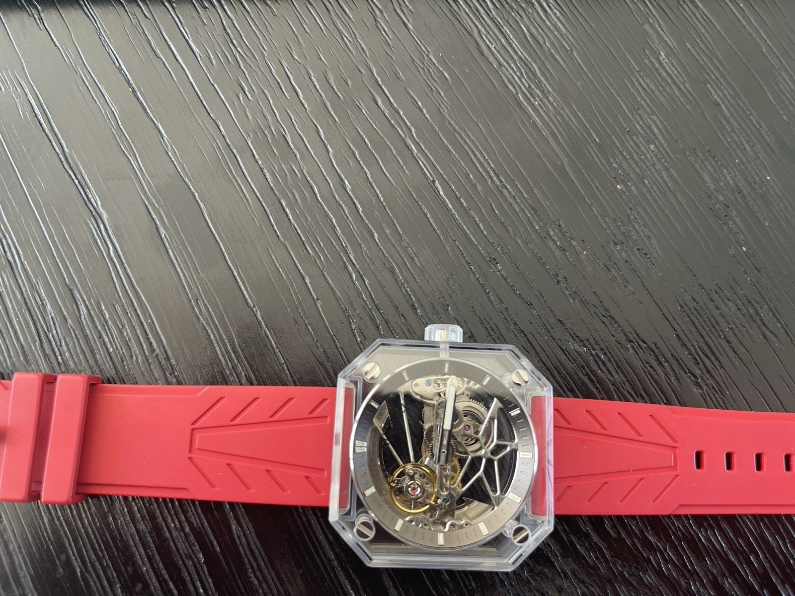 Ritmo Mundo Pegasus Men's Watch Clear Transparent Screen Red Band