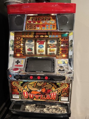 Las Vegas Pachislo Outlaw Japanese Slot Machine Coins Works Read | eBay