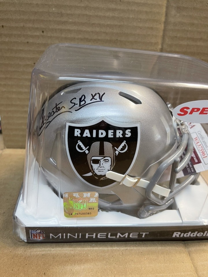 OAKLAND RAIDERS Raymond Chester #88 SIGNED RIDDELL MINI HELMET SB XV ...