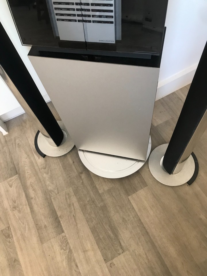 Bang & Olufsen BeoSound 3200-FM /AM/CD c/w Beolab 6000 and Floor Stand ...