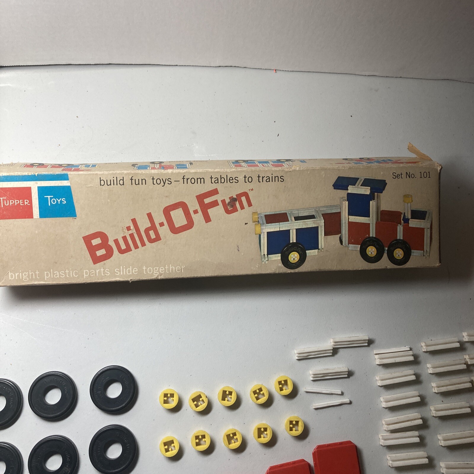 TUPPERWARE ~ VINTAGE TupperToys Build O Fun ~ Building Blocks (prev ...