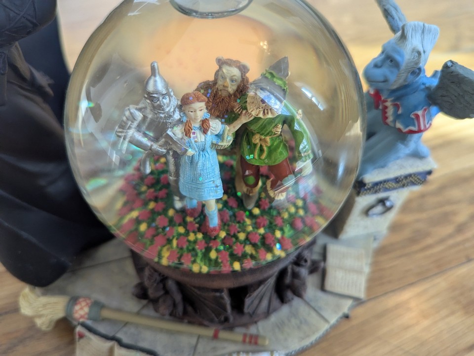 Wizard of Oz Wicked Witch Crystal Ball Snow Globe Box San Francisco ...