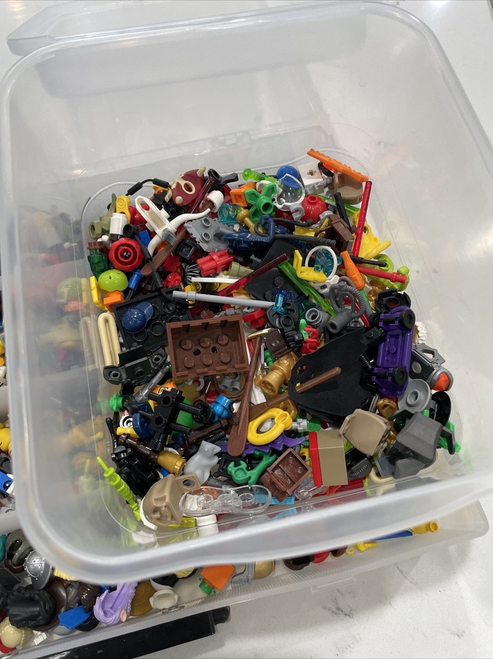 LEGO Random lot MINIFIGURE Accessories Weapons ONLY 30 PCS LOT READ ...