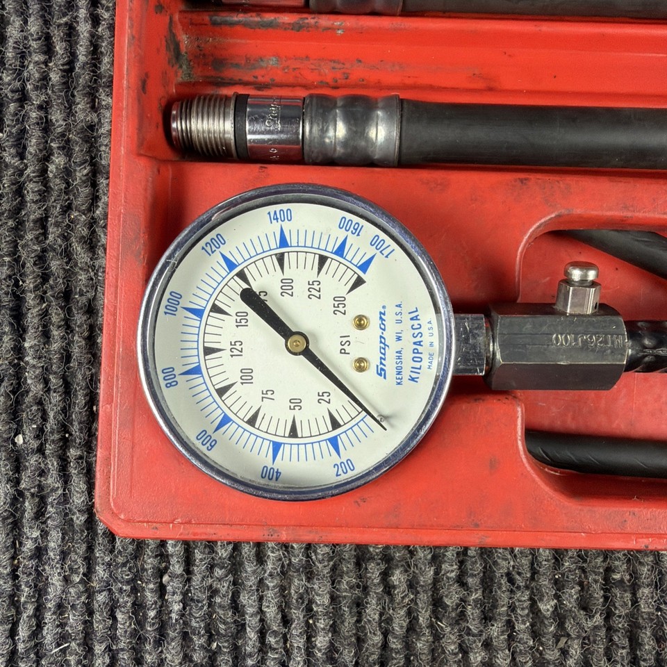 Snap-on Tools USA MT308KB Compression Tester Gauge & 3 Hose Set, Red ...