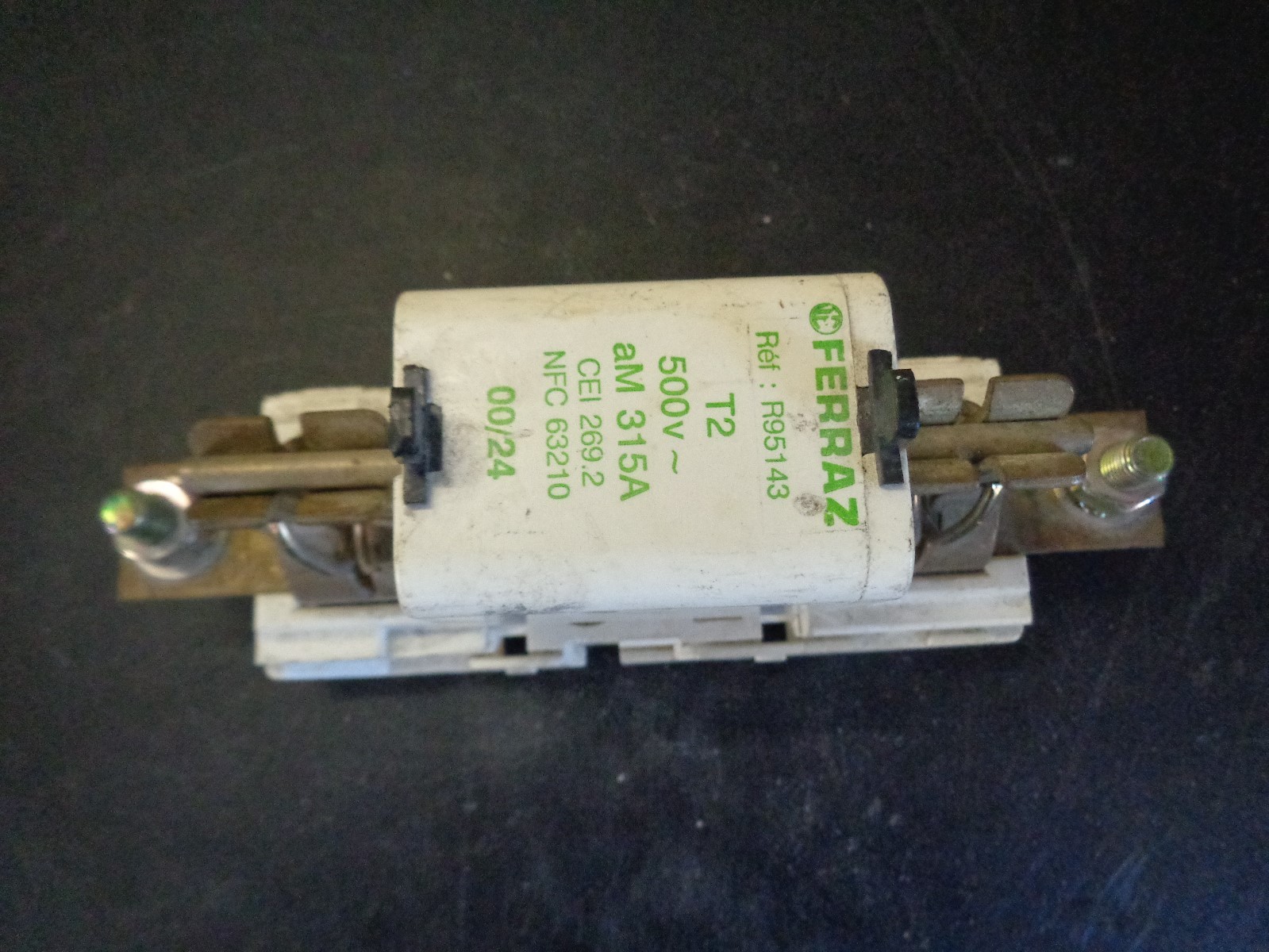 FERRAZ 500 VOLT Inductor Fuse Block Reference: R95143 am: 315A T2 AND ...